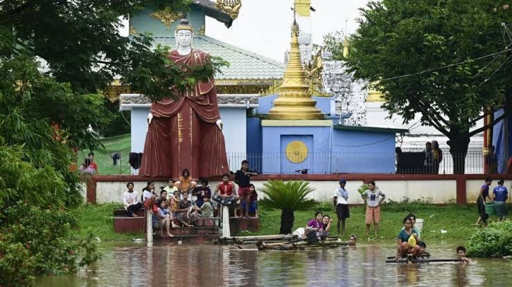 Myanmar: Military chief calls for foreign aid after devastating floods ...